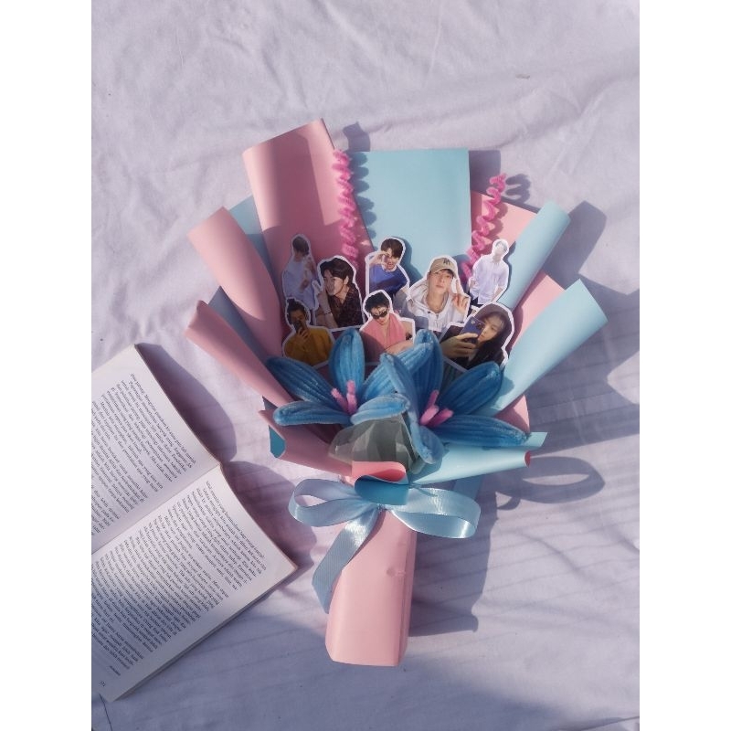 Jual buket foto buket wisuda buket kpop buket aesthetic | Shopee Indonesia