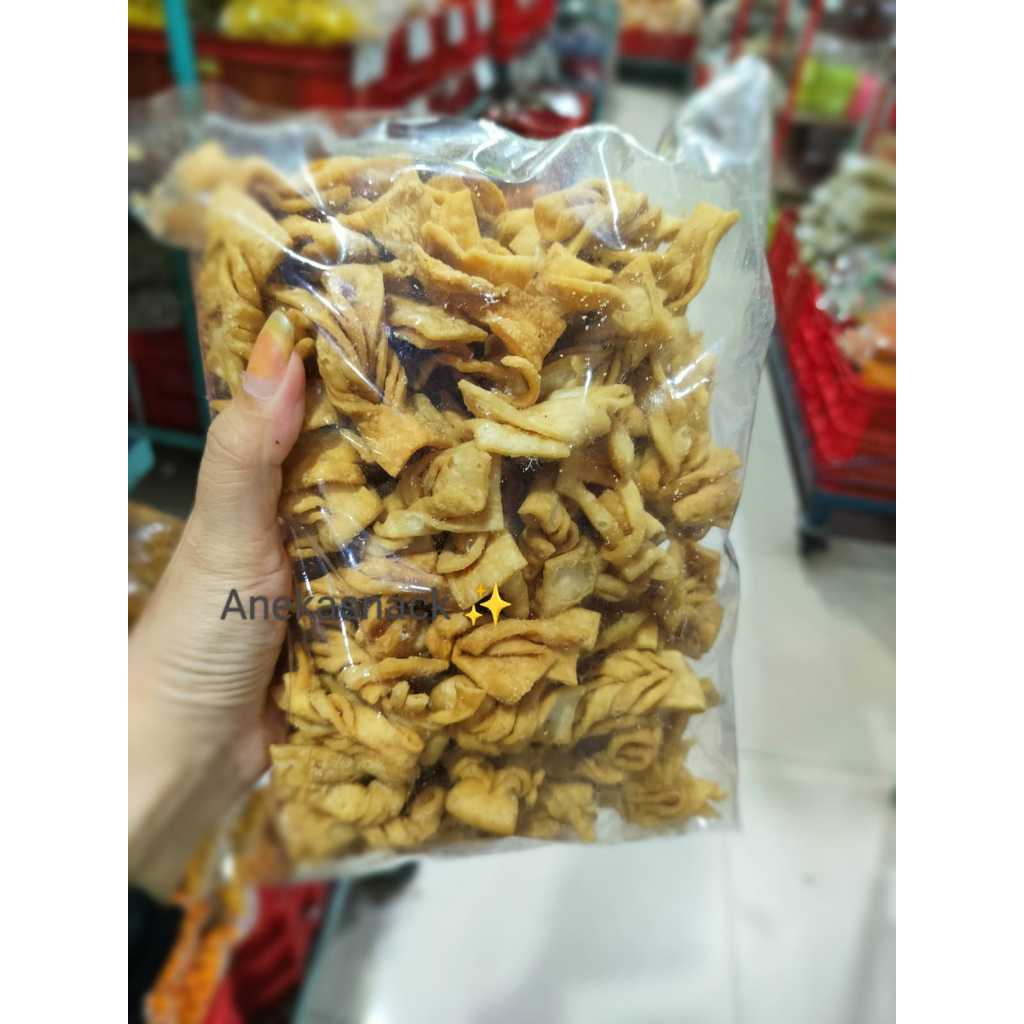 Jual KUE BAWANG PITA | KERIPIK BAWANG PITA KERUPUK BAWANG KILOAN SNACK ...