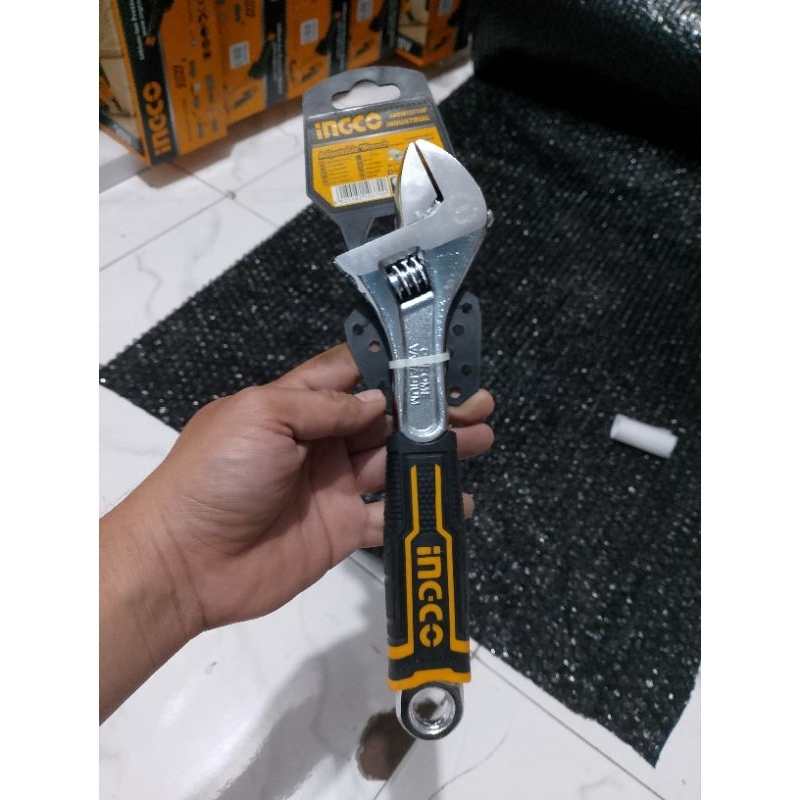 Jual Kunci Inggris 10' Gagang Karet Ingco HADW131108 | Shopee Indonesia