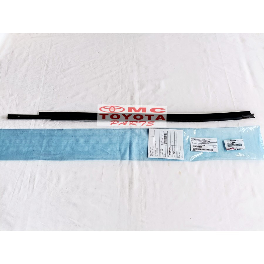 Jual Pelipit Pintu Karet Kaca Luar Chrome Depan Kiri Toyota Fortuner ...