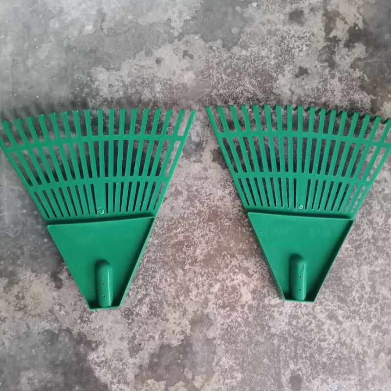 Jual sapu taman sapu garuk plastik/sapu cakar sawit tanpa gagang ...