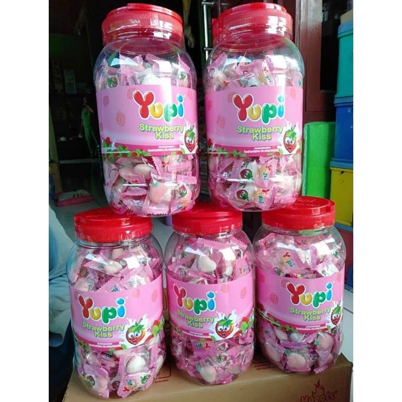 Jual Permen yupi Toples bentuk love / kiss | Shopee Indonesia