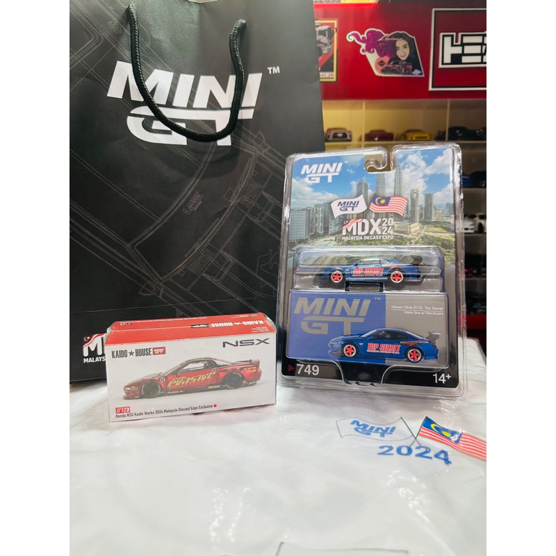 Jual Mini GT x Kaido House Honda NSX Red Pearl V2 & Nissan Silvia S15 ...