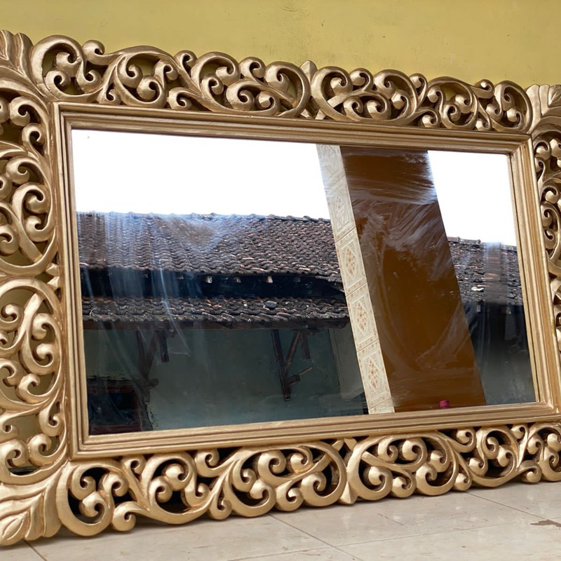 Jual pigura Ukir ulir kayu jati solid 150x90 Tanpa cermin | Shopee ...