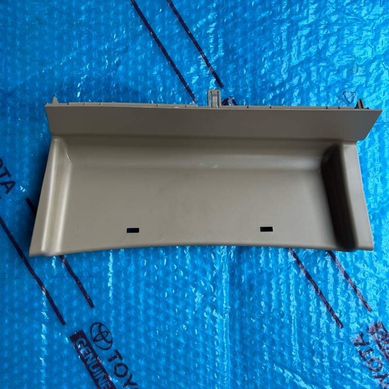 Jual Cover Laci Atas Bagian Dalam Dashboard Innova Lama Original ...