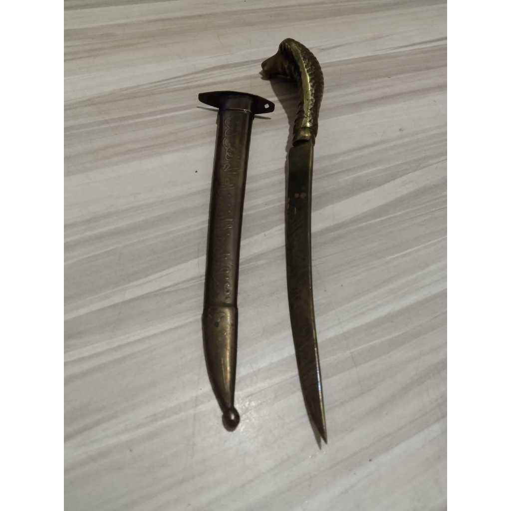 Jual Pedang Pusaka Mini Kepala Cobra Kuningan Kuno Jadul Antik | Shopee ...