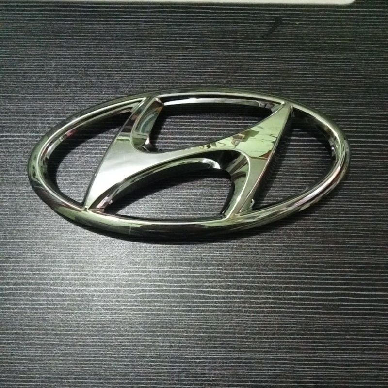 Jual Sperpart Emblem Logo Grill Depan Chrome Hyundai Creta Dan ...