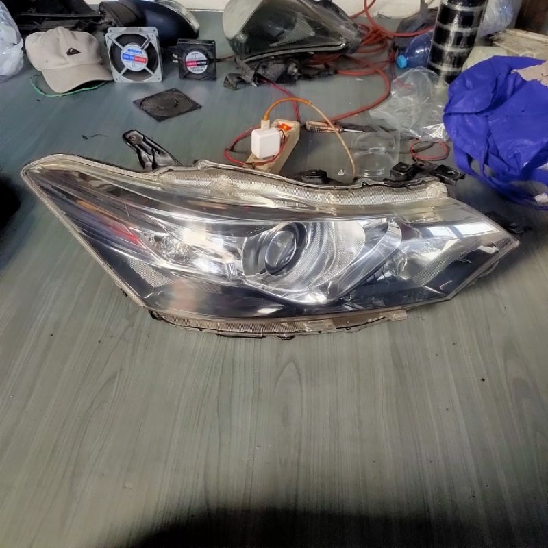 Jual headlamp vios gen3 original 100% | Shopee Indonesia