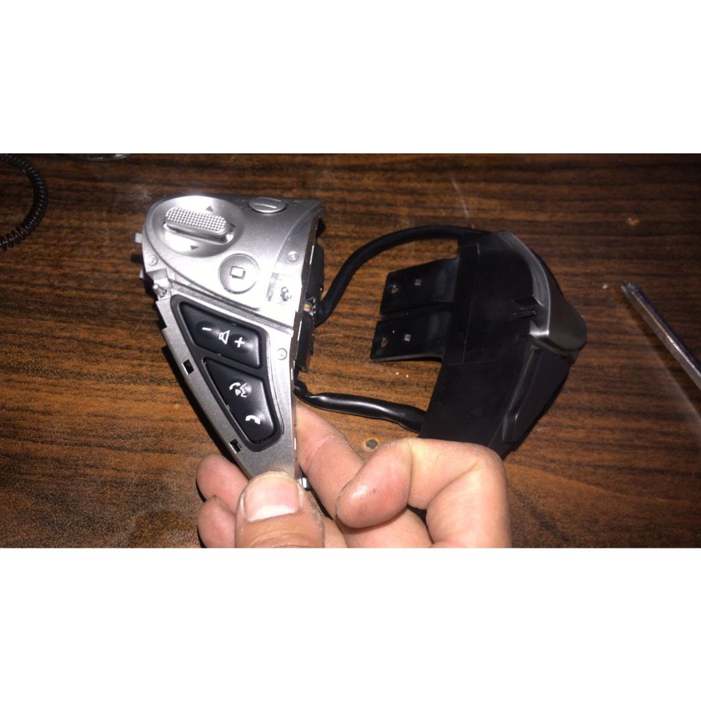 Jual TOMBOL AUDIO STIR AIRBAG NISSAN JUKE FULL OPTION | Shopee Indonesia