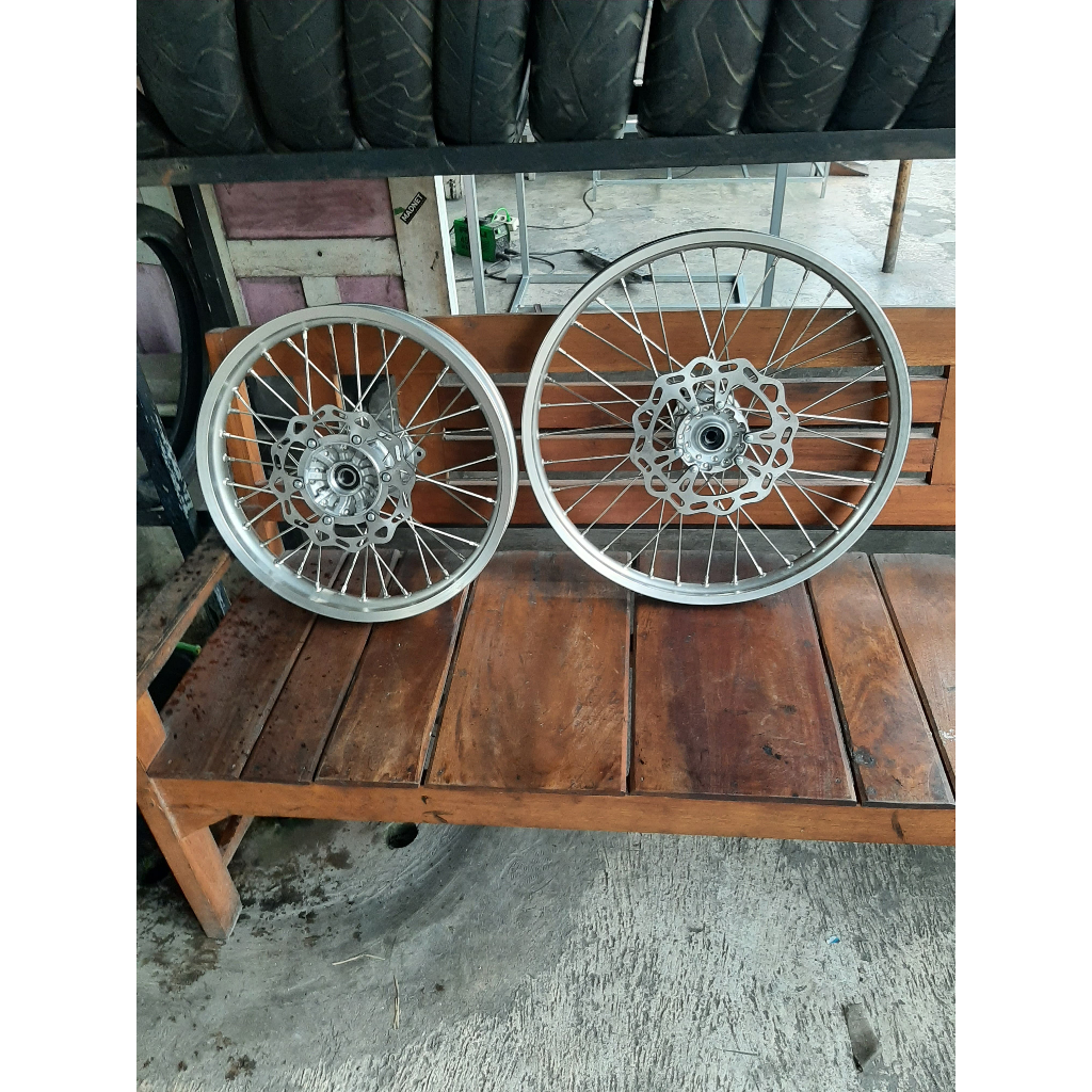 Jual Roda Set ORI WR155 Ring 18/21 Original Copotan Motor | Shopee ...