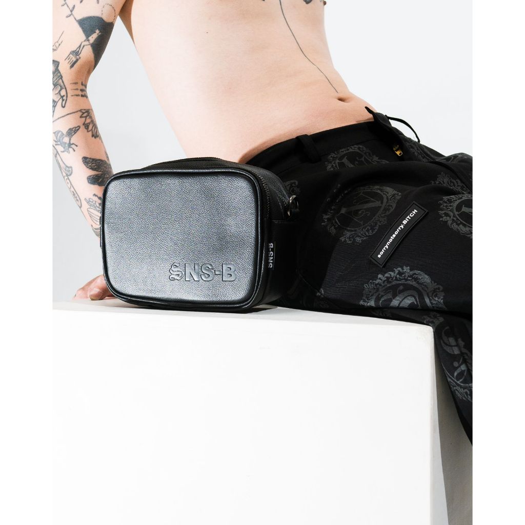 Jual SNSB WORLD | CASH.BLACK | BAG | SORRYNOTSORRY.BI+CH | Shopee Indonesia