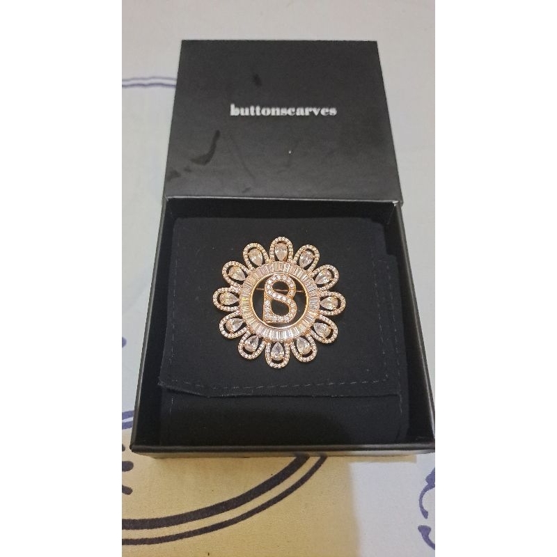 Jual brooch Buttonscraves New | Shopee Indonesia