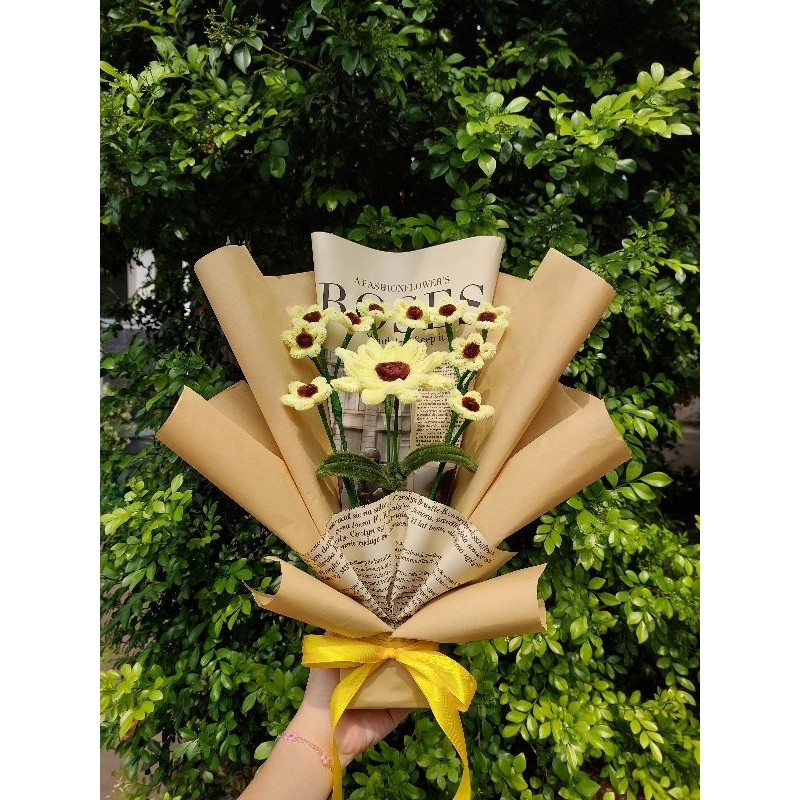 Jual Bucket Bunga Matahari Bunga Pipe Cleaner Buket Wisuda Ulang Tahun | Shopee Indonesia