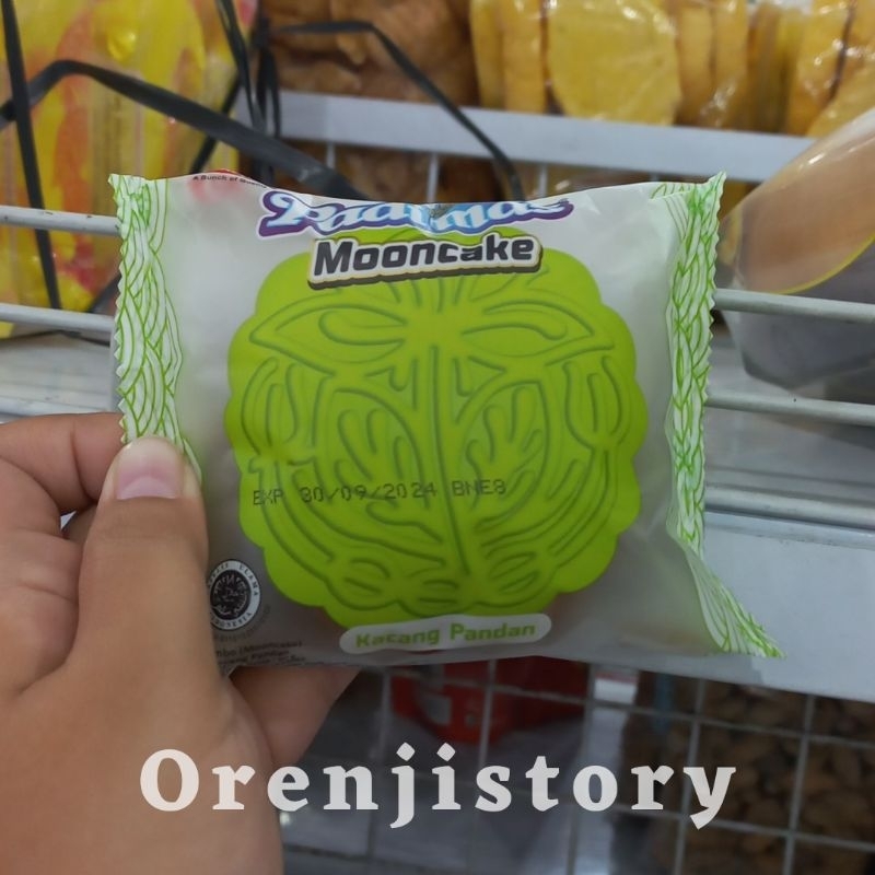 Jual mooncake Padimas moon cake dengan netto 60 gr | Shopee Indonesia