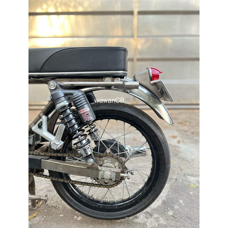 Jual SLEBOR CB 125 CB125 HELLI BAHAN TEBEL DETAIL ORIGINAL | Shopee ...