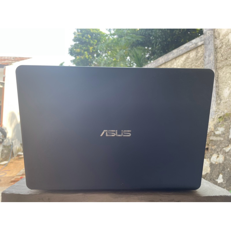 Jual laptop Asus Vivobook S14 AMD A12 Ram 4gb | Shopee Indonesia
