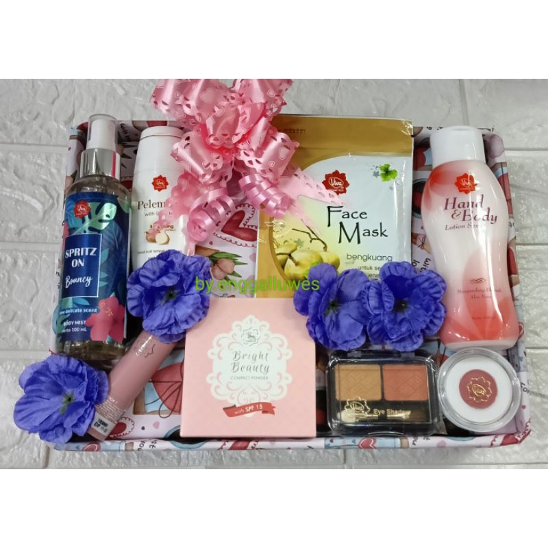 Jual HAMPERS VIVA MAKE UP REMAJA/HAMPERS VIVA KADO WISUDA/HAMPERS VIVA ...