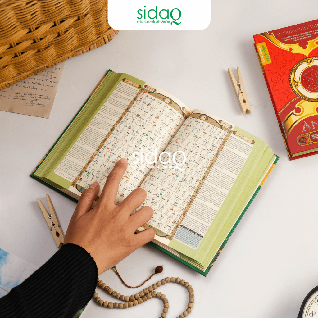 Jual SIDAQ Alquran Latin Terjemah Tajwid Ukuran Kecil B6 Mushaf Al ...