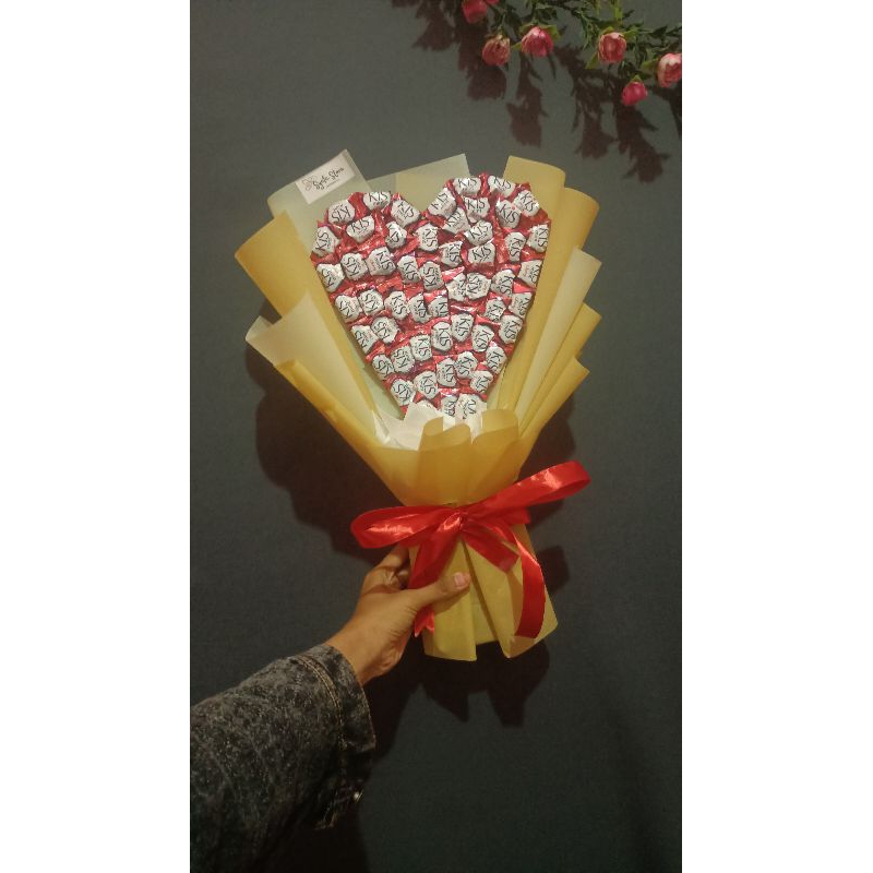 Jual Buket permen/buket wisuda/buket Snack/buket engagement/buket ulang ...