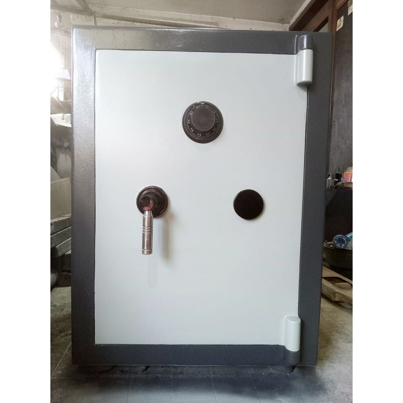 Jual Brankas tahan api A3 LN Royal Brankast fire resistant brangkas ...