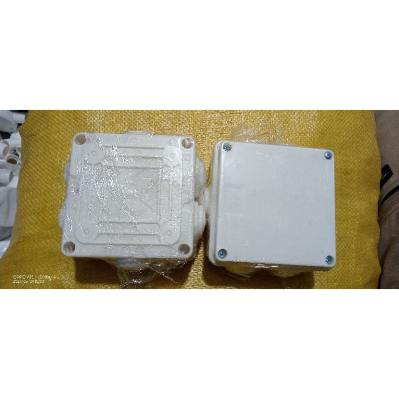 Jual junction box 3/4 /Duradus putih SM 100x100x50 | Shopee Indonesia