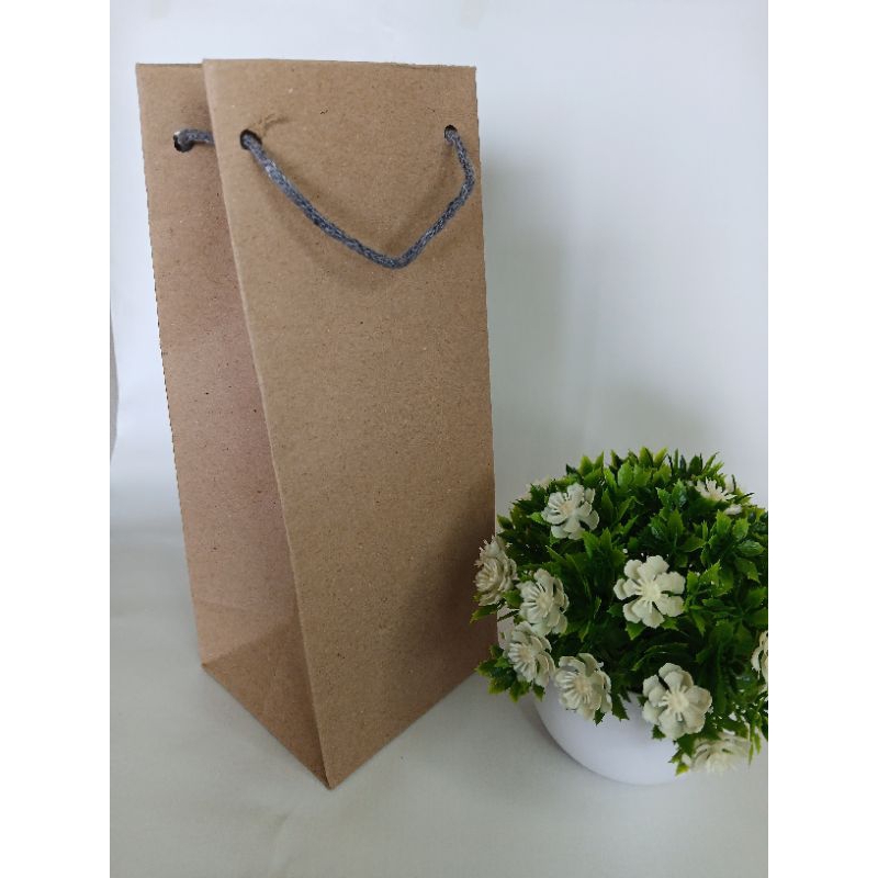 Jual Paper bag botol minum 10x10x25cm paper bag sovenir/paper bag ...
