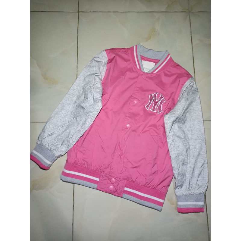 Jual Varsity MLB | Shopee Indonesia