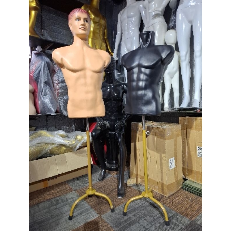 Jual JUAL MANEKIN DAN KAKI BESINYA / Patung set kaki besi // display ...