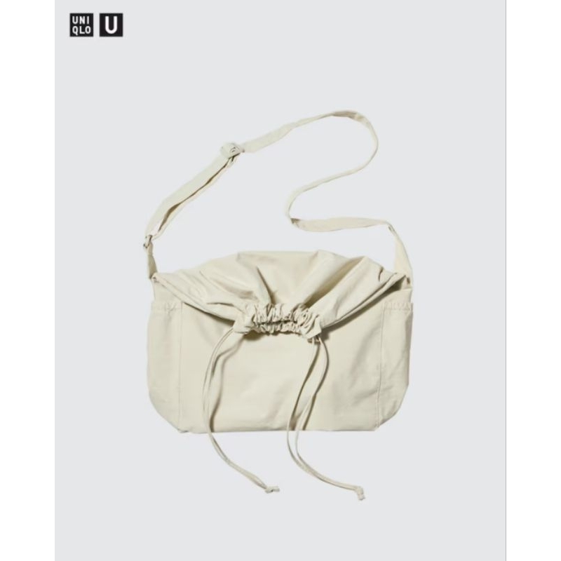 Jual UNIQLO U JAPAN Drawstring Bag Small & Large Authentic dari Jepang ...