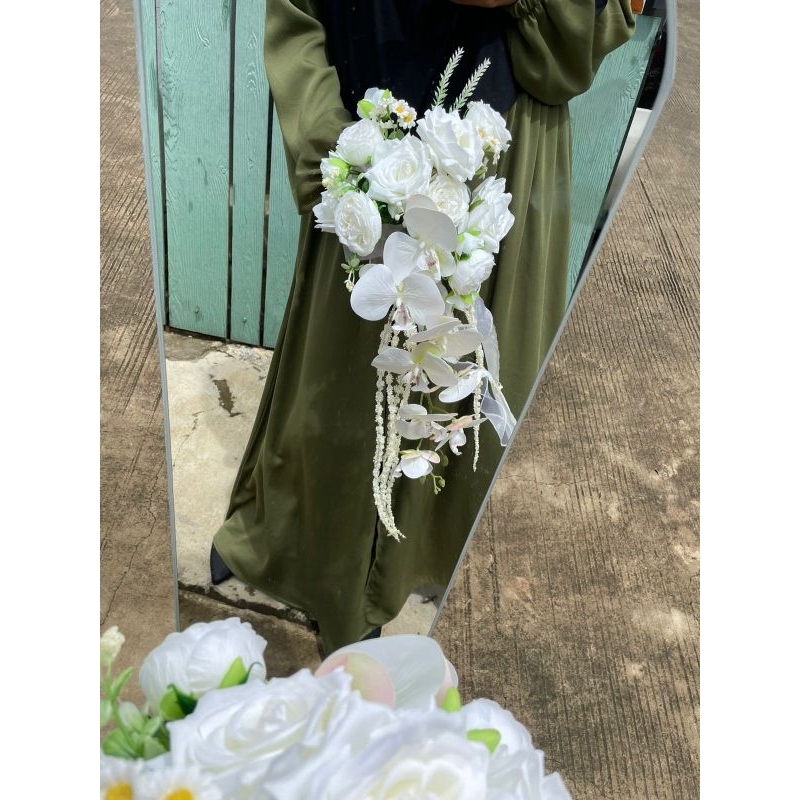 Jual YASMIN CASCADE BRIDAL ANGGREK ORCHID BUKET BOUQUET BUNGA PENGANTIN ...