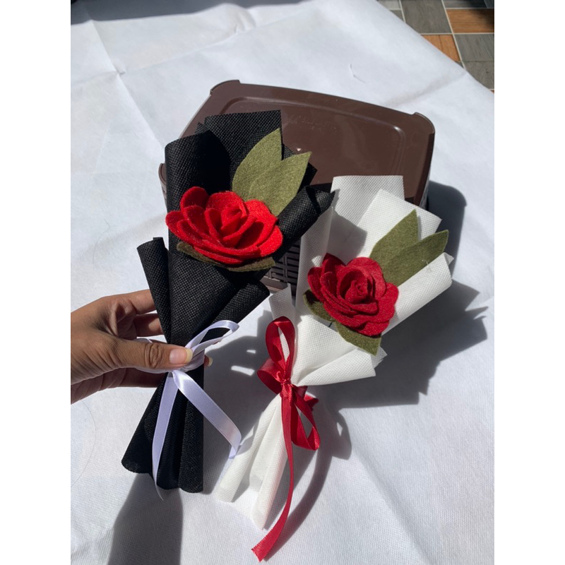 Jual Bunga Satu tangkai Flanel Merah / Buket satu tangkai / Buket bunga ...