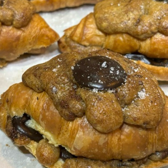 Jual Crookies (Croissant Cookies) | Shopee Indonesia