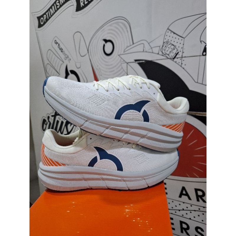 Jual Sepatu Running Ortuseight Hyperfuse 1.4 | Shopee Indonesia
