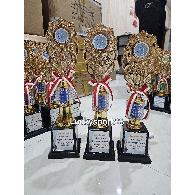 Jual trophy Piala Tabung kristal bagus murah 1 set | Shopee Indonesia