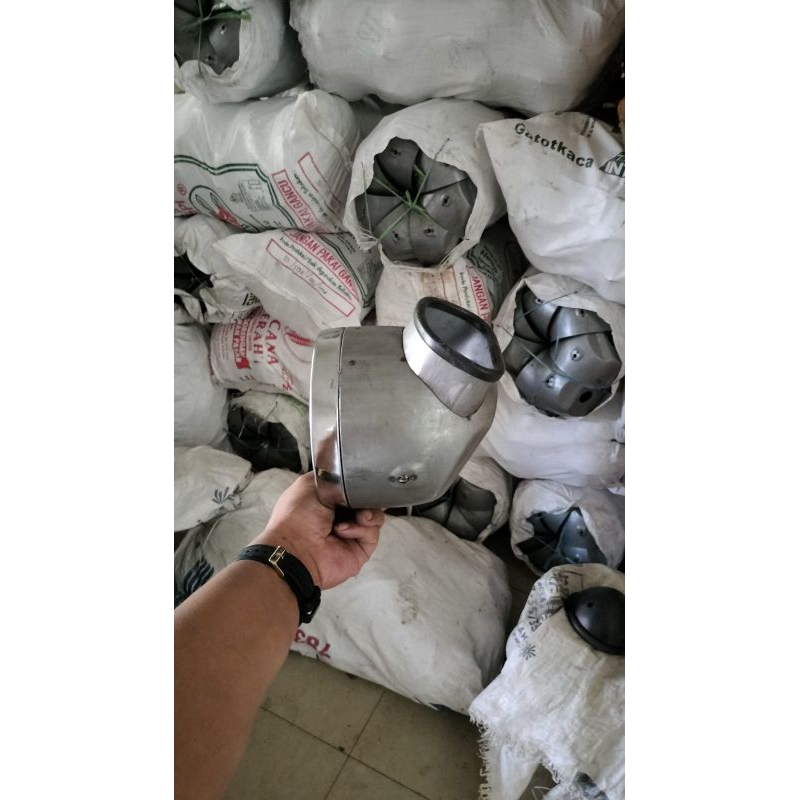 Jual Batok CD FULL PRESS BESI BATOK LAMPU CT HANDMADE BESI 5,7 INCHI ...