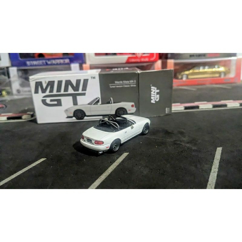Jual Diecast Mini gt Mazda Miata MX 5 tuned version classic white no ...