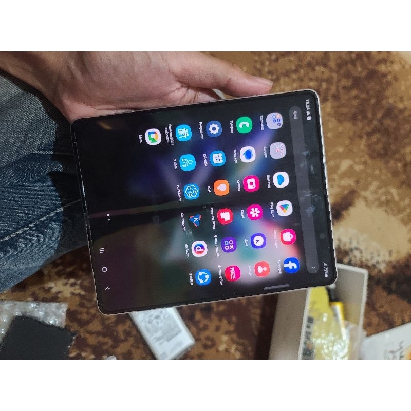 Jual lcd dalam samsung z fold 3 normal ngak kerut | Shopee Indonesia