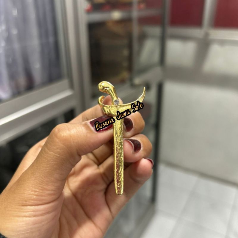 Jual BROS KERIS PIN KERIS KUNINGAN SEPUH EMAS ISTIMEWA | Shopee Indonesia