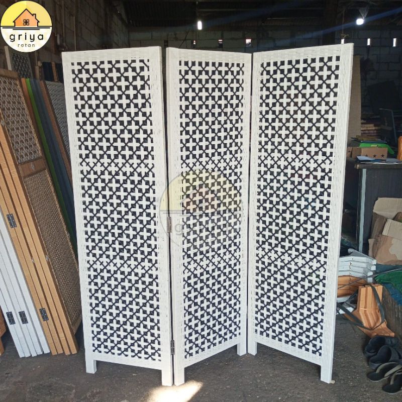 Jual Sketsel Pembatas Ruangan Rotan Sintetis 3 Panel | Shopee Indonesia