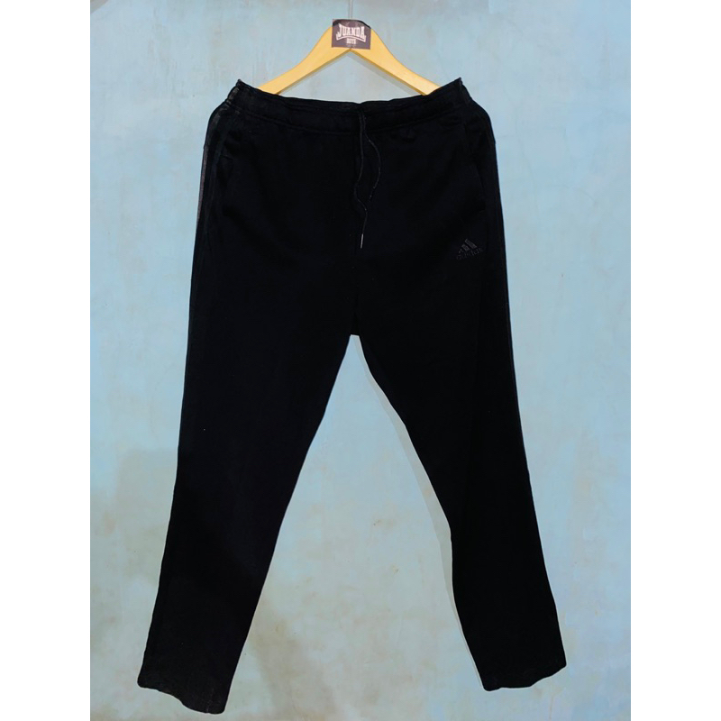 Jual trackpants adidong black on black | Shopee Indonesia