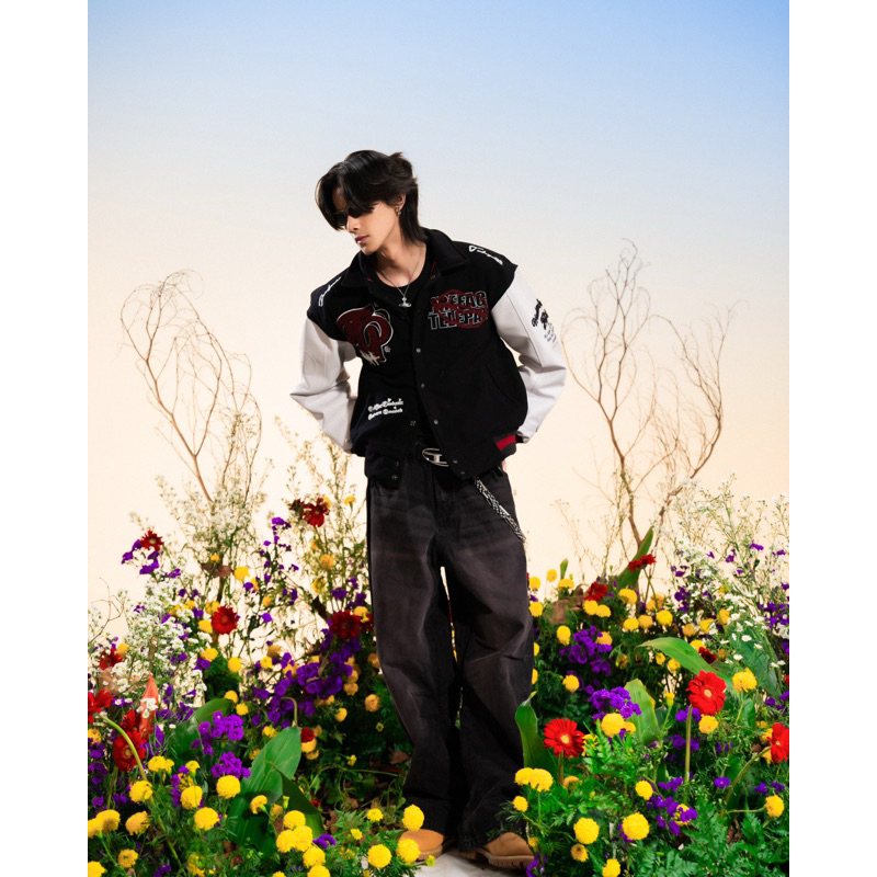 Jual varsity tece x preface | Shopee Indonesia