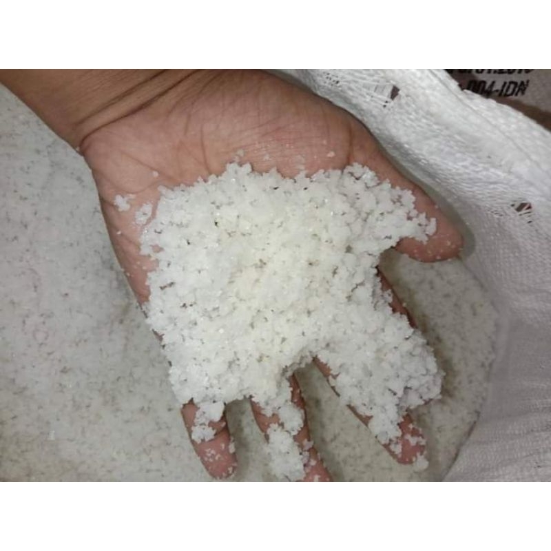 Jual Garam krosok / Garam asli khas madura repack 1kg | Shopee Indonesia