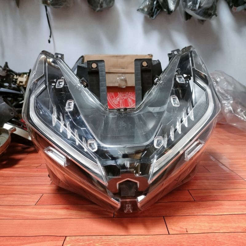 Jual Headlamp Reflektor Lampu Depan HONDA VARIO 125 / 150 LED NEW Tahun ...