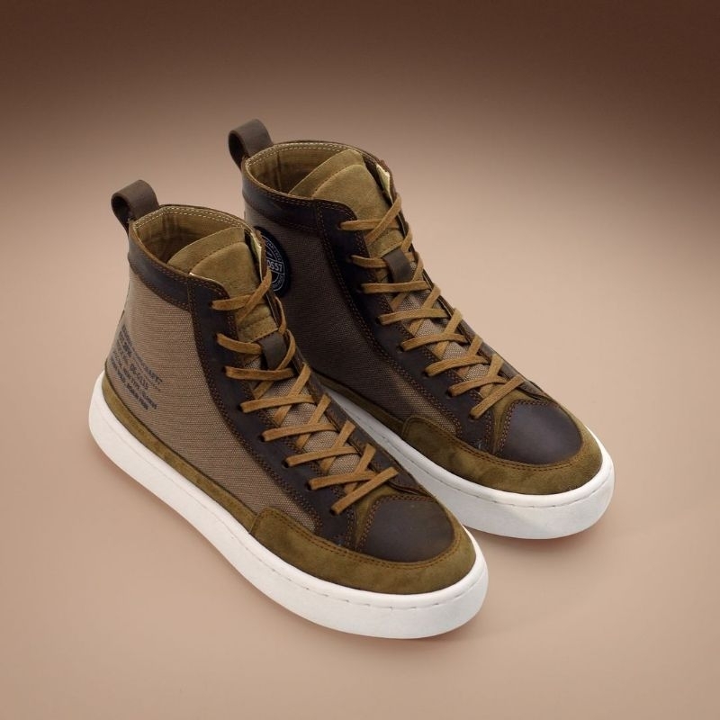 Jual Sepatu Sneakers Kulit Pria Exodos57 - GLNR19 Brown Choco | Shopee ...