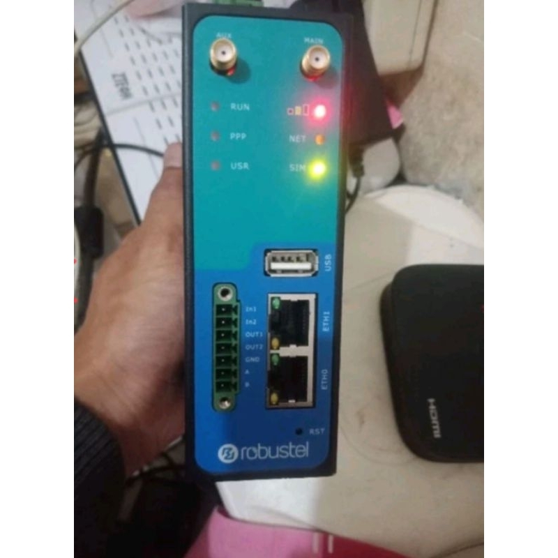 Jual Robustel R3000-4L Celluler Router | Shopee Indonesia