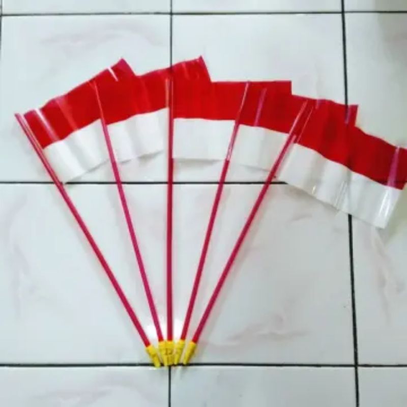 Jual Mainan Anak Bendera Stick Peluit Merah Putih Ecer Per Pcs | Shopee ...