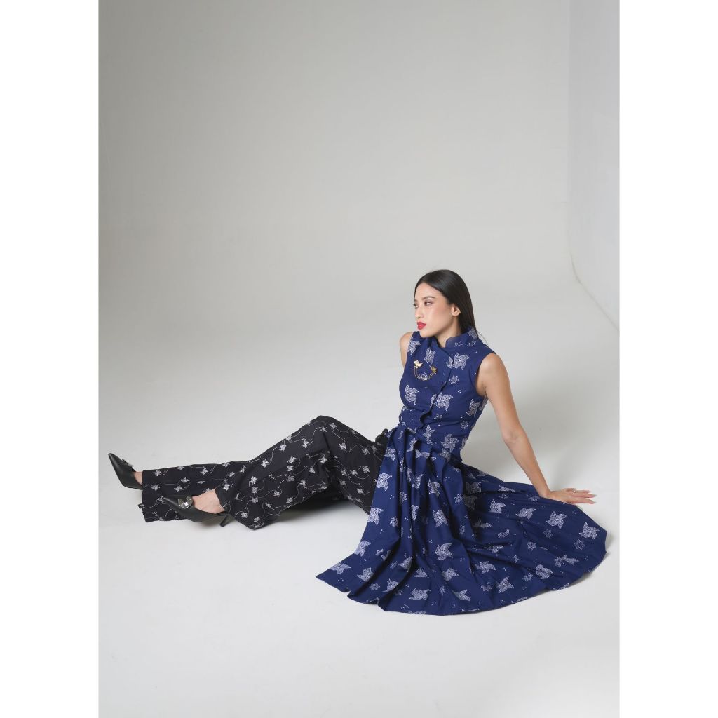 Jual Blue Loka Reversible Batik Apron | Shopee Indonesia