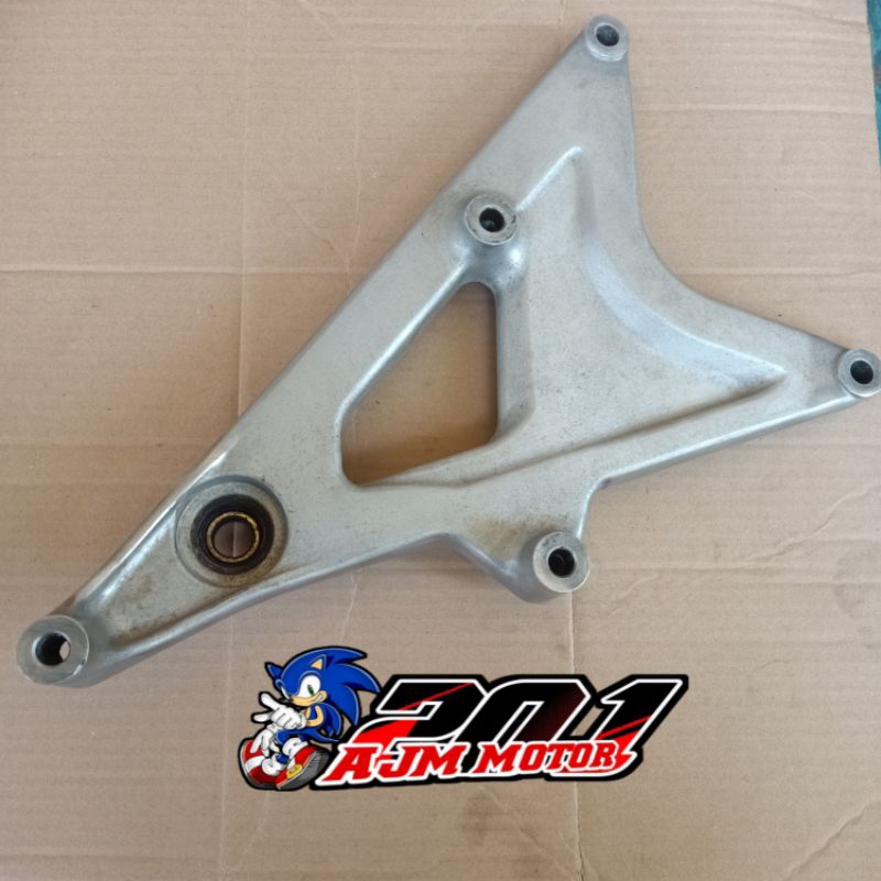 Jual Swing arem arm Honda New Vario 125 fi - vario 150 led original ...