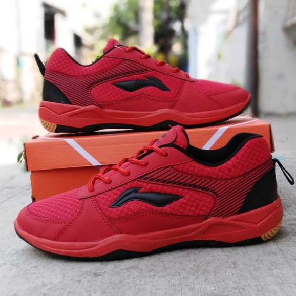 Jual SEPATU SEPAK BOLA FUTSAL MERAH / SEPATU OLAHRAGA LAPANGAN MERAH ...