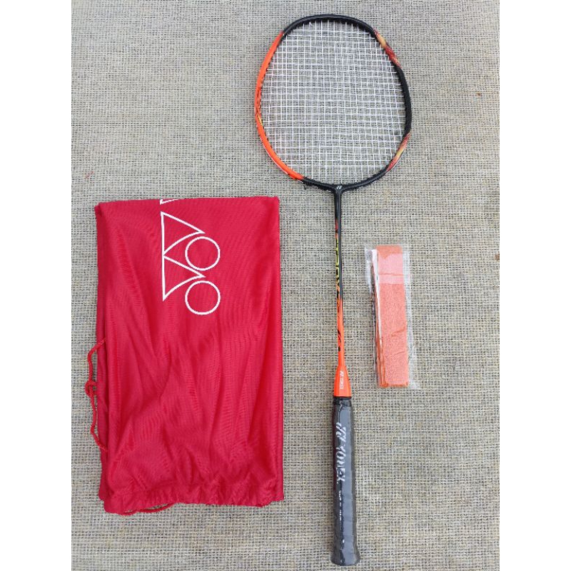 Jual RAKET BADMINTON RAKET BULUTANGKIS SUDAH TERPASANG SENAR DAN SIAP ...